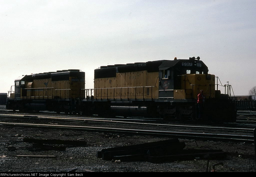 CNW 6917 and 6910